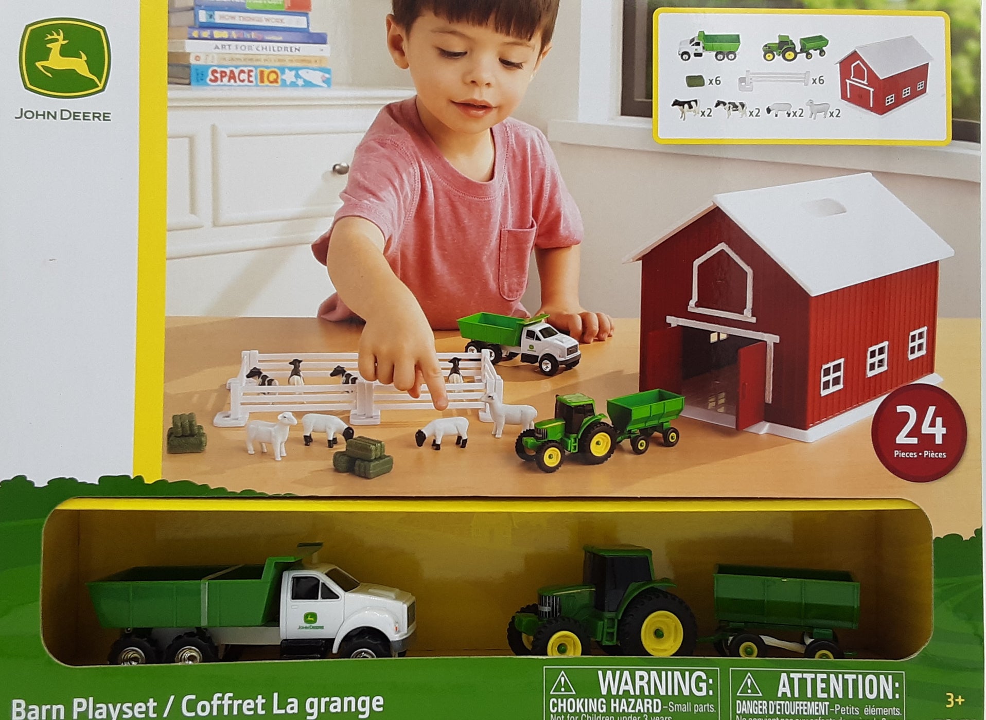 1/64 ERTL TOYS JOHN DEERE BARN PLAYSET