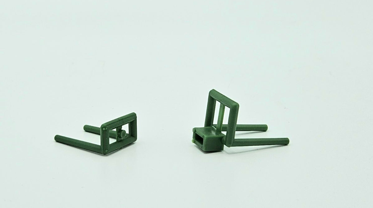 1/64 STANDI TOY GREEN BALE FORKS