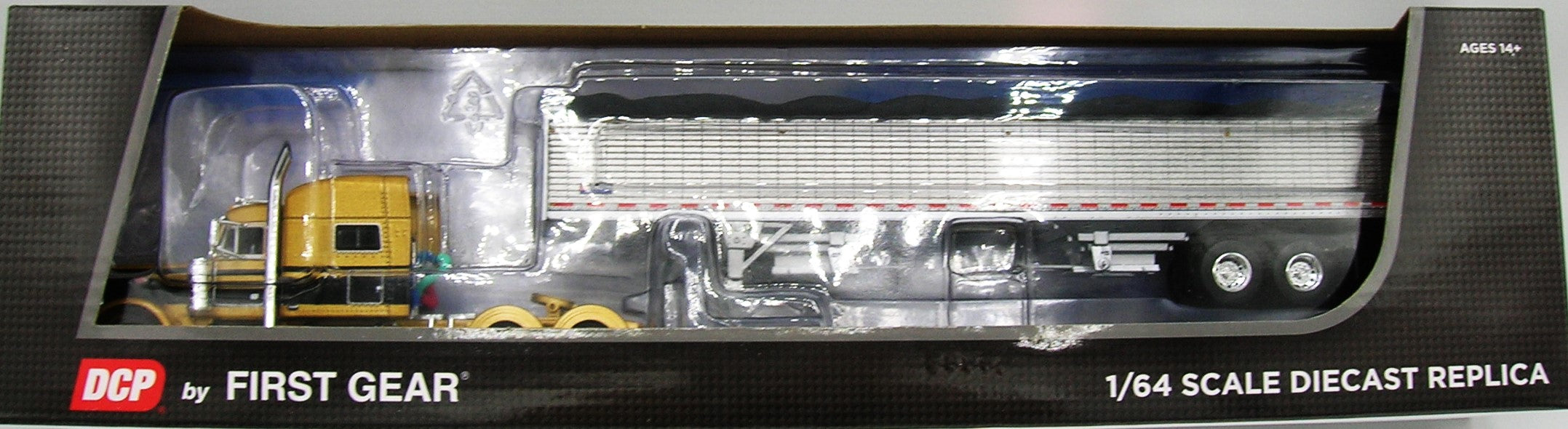 1/64 DCP TOY PETERBILT SEMI TRUCK WITH WILSON TRAILER